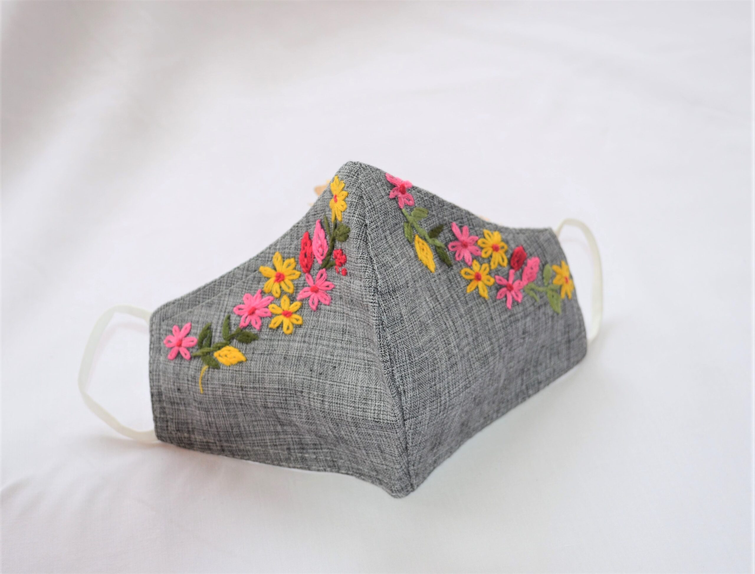 Grey Floral Embroidered Mask - rahtrends.ca